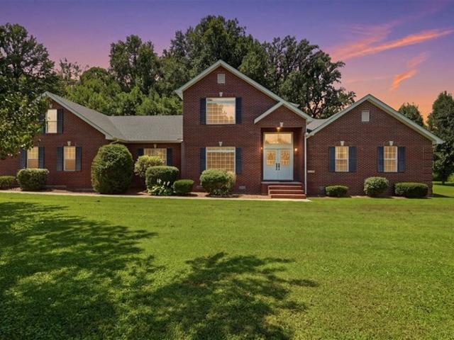 105 Oakwind Rd, Glasgow, KY 42141