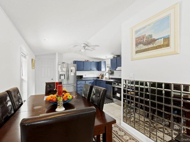105 Oakview Hwy
