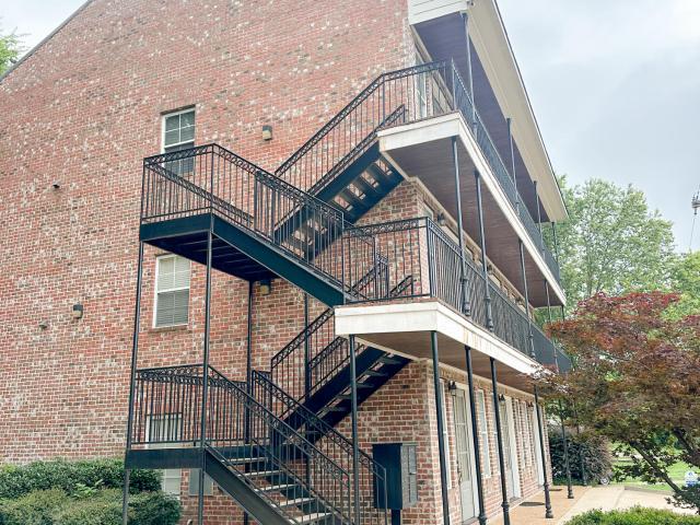 105 Old West Point #101