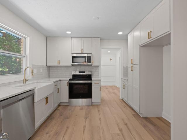 105 Lafayette Drive