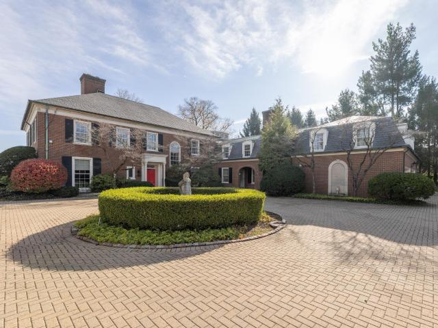 105 Lake Shore Road