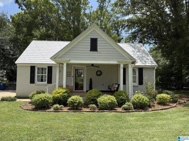 105 Lake St, Trussville, AL 35173
