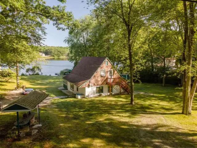 105 Lakeside Drive, North Stonington, CT 06359 651928875