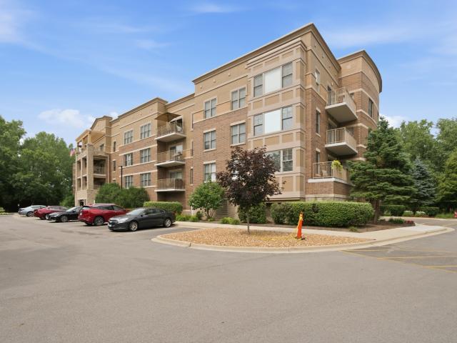 105 Lakeview Drive # 209