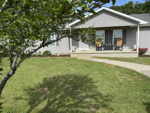 105 Larkins Dr