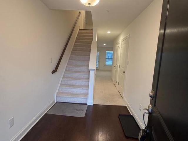 105 Larrabee Way