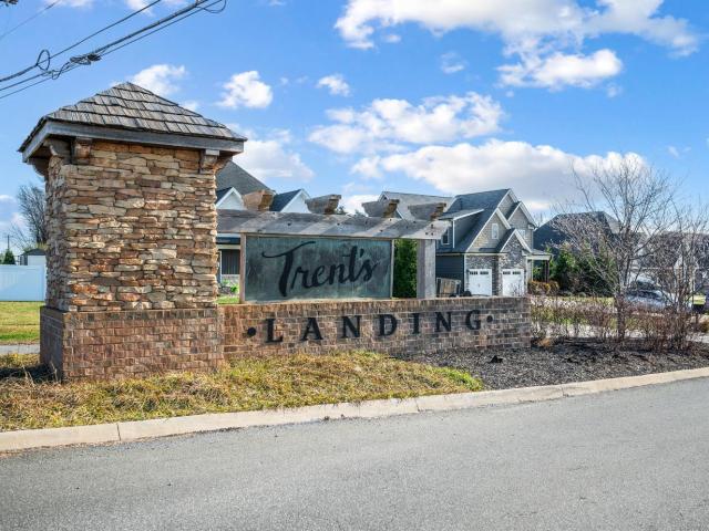 105 Leeward Way