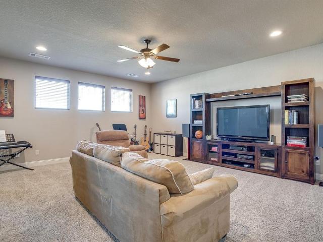 105 Legacy Downs Dr, Fort Worth, TX 76126 | MLS #21289