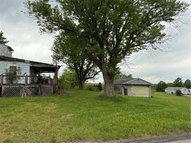 105 Lentz Rd