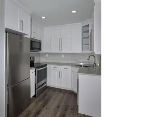 105 Lincoln Avenue M