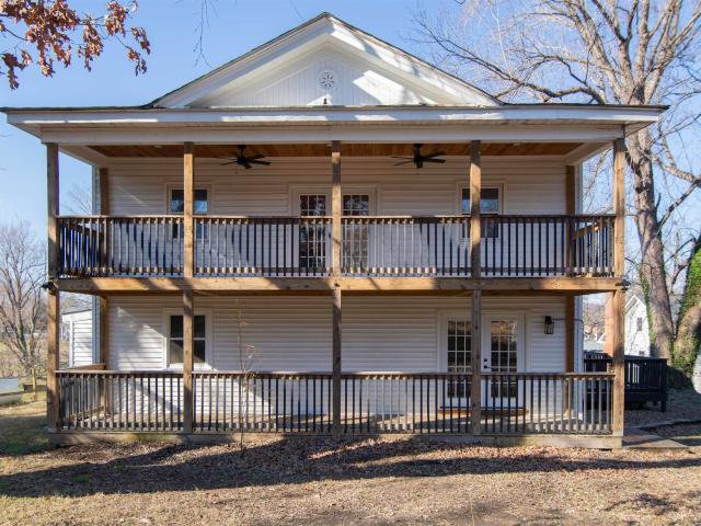 105 linney st