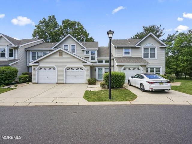 105 Llyod Ct, East Brunswick, NJ 08816