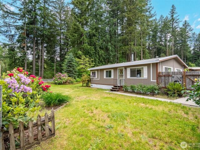 105 Mount Rainier Drive