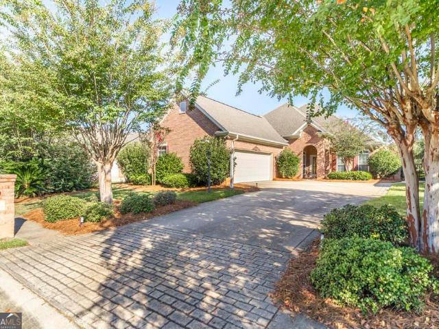 105 MacIntosh Lane