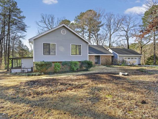 105 Maple Glen Ct, Centerville, GA 31028