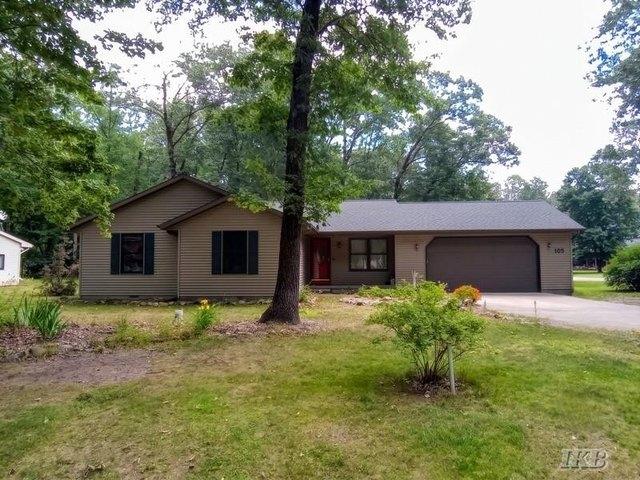 105 Marigold Ln, Houghton Lake, MI 48629