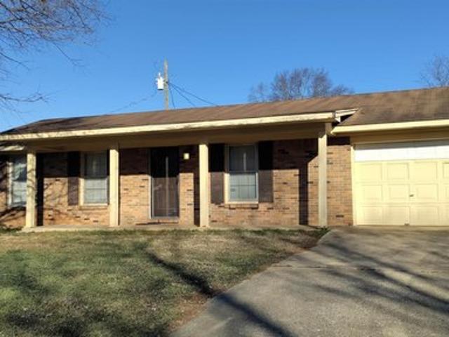 105 McClint St, Athens, AL 35611