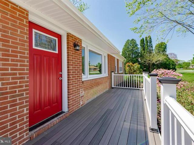 105 Meadow Road