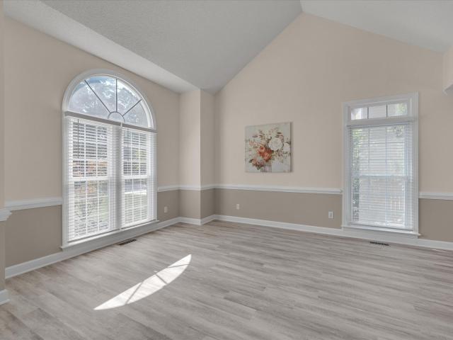 105 Merowe Court