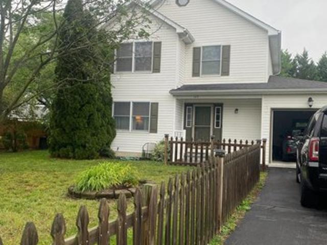 105 Mesquite Ct, Winchester, VA 22602