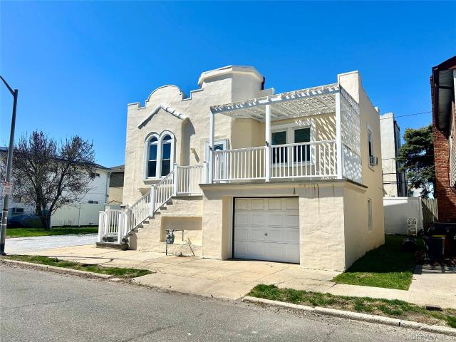 105 Mitchell Avenue