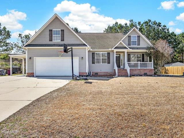 105 Mickey Ct, New Bern, NC 28562