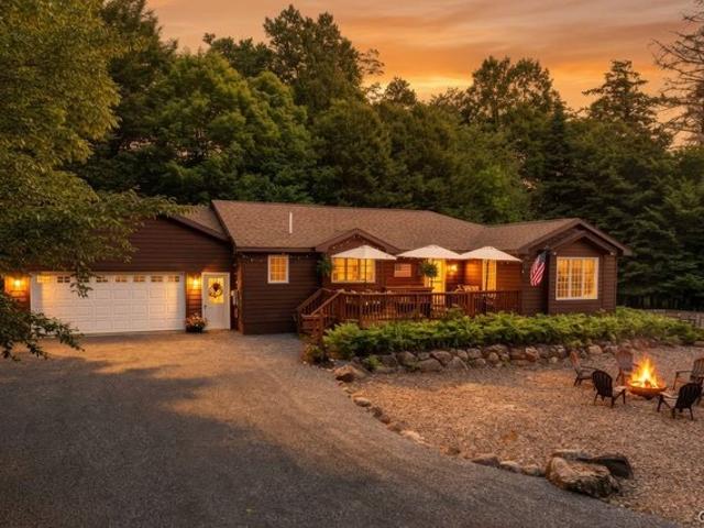 105 Mingo Rd, Old Forge, NY 13420