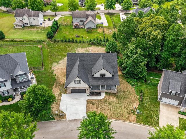 105 Mistletoeberry Rd