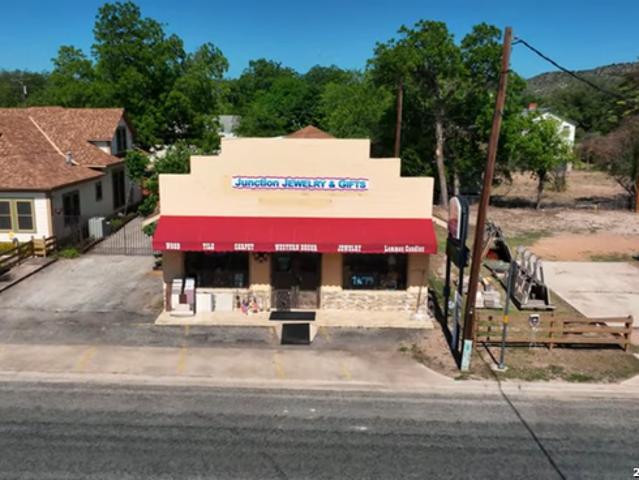 105 N 11Th St