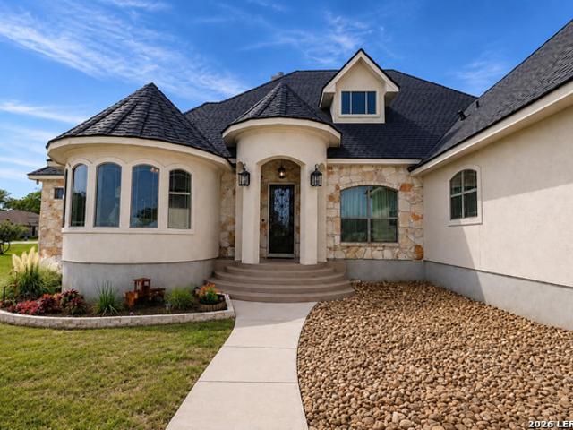 105 N Abrego Crossing