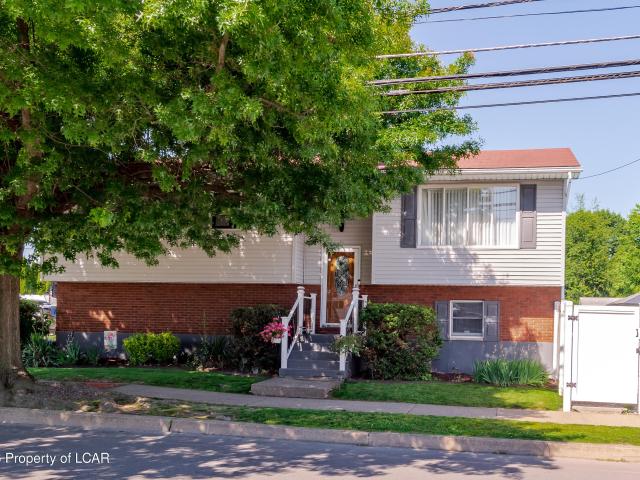 105 N Goodwin Avenue