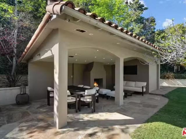 105 N Glenroy Ave Houses in Los Angeles, CA