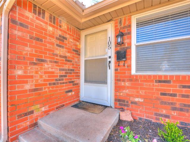 105 N Hortense Avenue