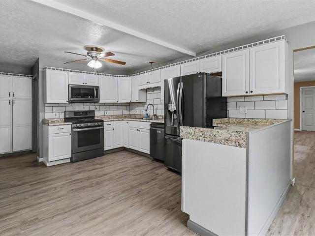 105 N Mike Street