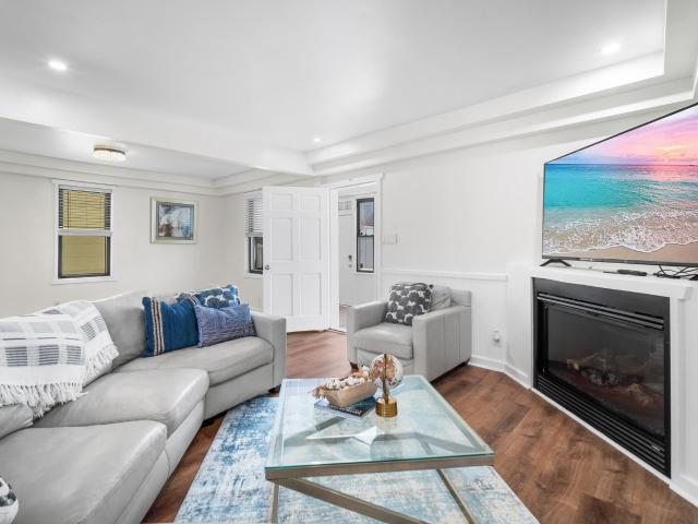 105 N New Haven Ave