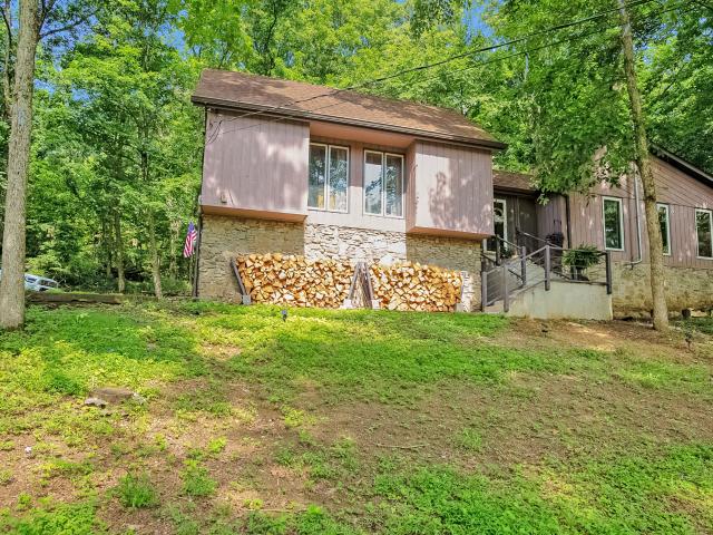 105 Nathan Forest Ct
