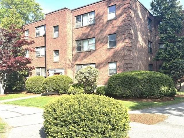 105 Nahant St Unit 1, Lynn, MA 01902