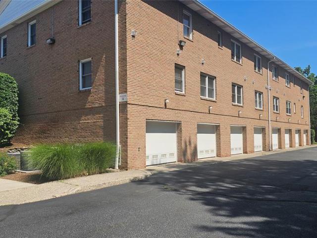 105 Newark Pompton # 13