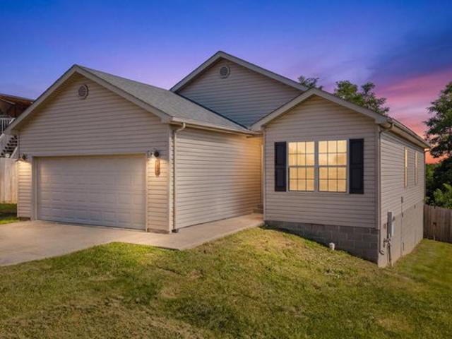 105 Newport Ln, Berea, KY 40403