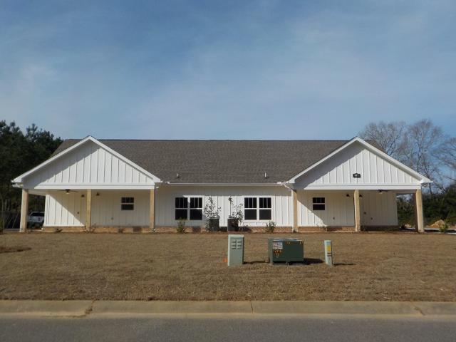 105 NE St. Lawrence Dr