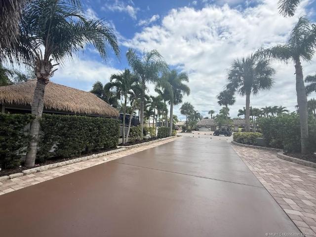 105 NW Boundary Dr, Port St. Lucie, FL 34986 | MLS #M20052