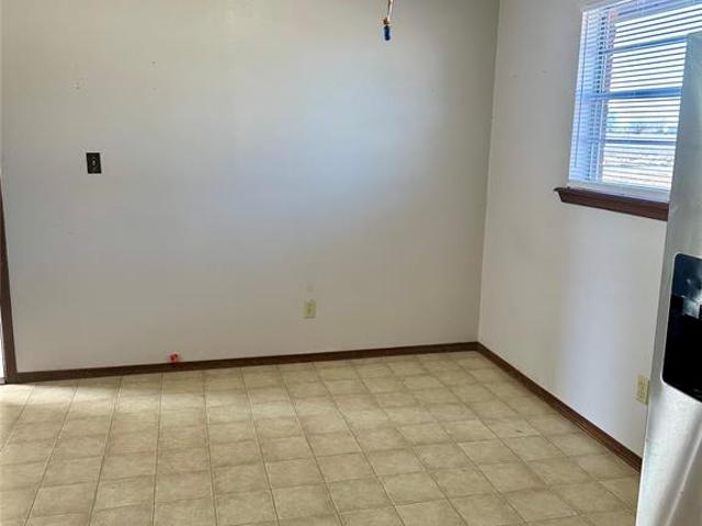 105 NW Boundry Road