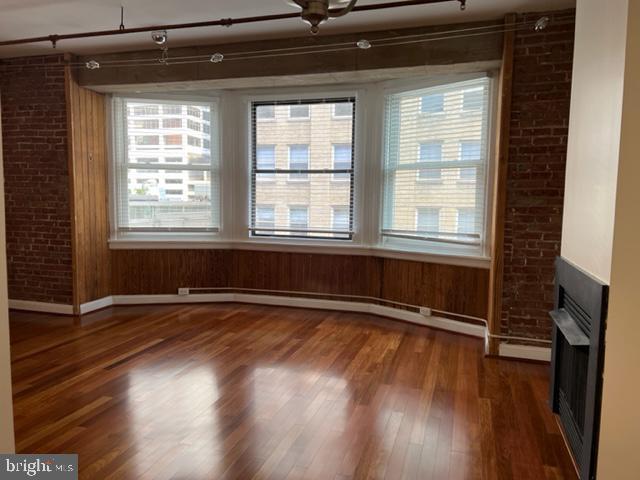 105 S 18Th Street # 4B