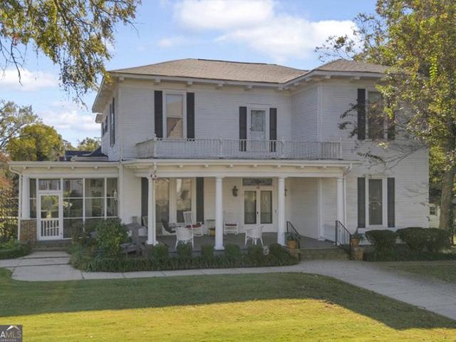 105 S Thomas St, Elberton, GA 30635