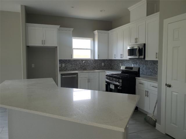 105 S Algeria St, Texas City, TX 77591 | MLS #6171