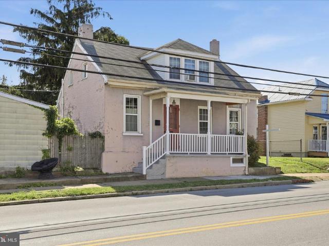 105 S Artizan Street