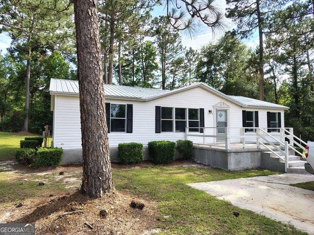 105 S Court Dr, Sylvania, GA 30467