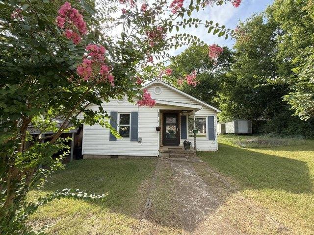 105 S Elm St, Imboden, AR 72434
