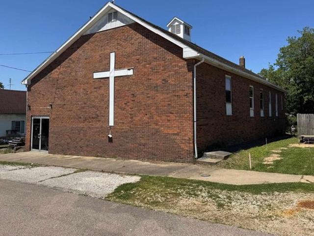 105 S Fifth St, Francisco, IN 47649