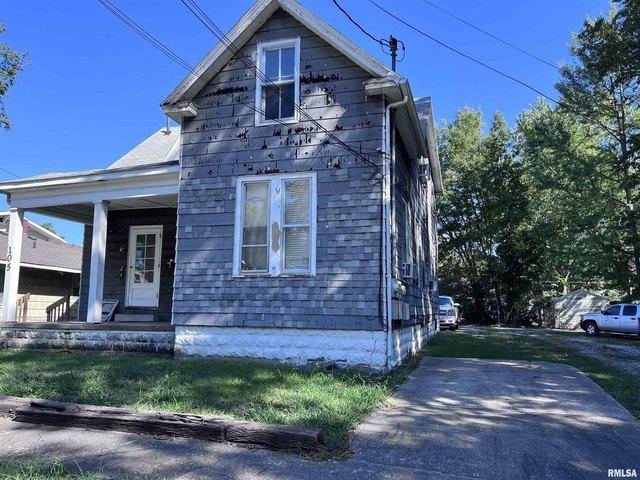 105 S Forest Ave Apt 4, Carbondale, IL 62901